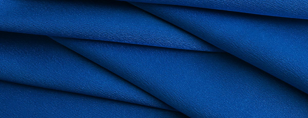 Définition du satin : une explication claire et concise du terme textile