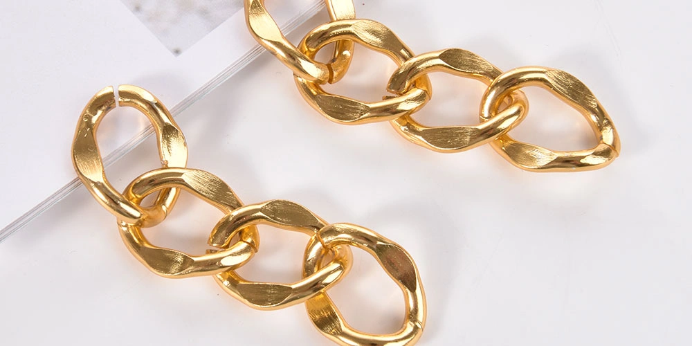 Gold Loop Twist Chain for Garment Accessories and Ornaments